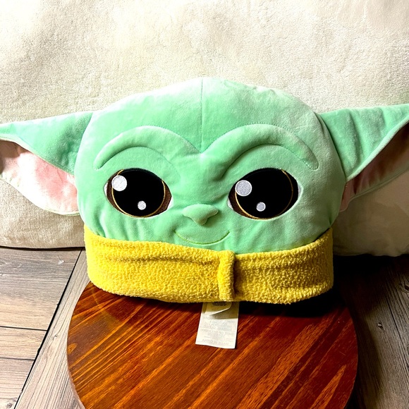 Star Wars | Toys | The Child Plush Pillow Baby Yoda Grogu Mandalorian ...